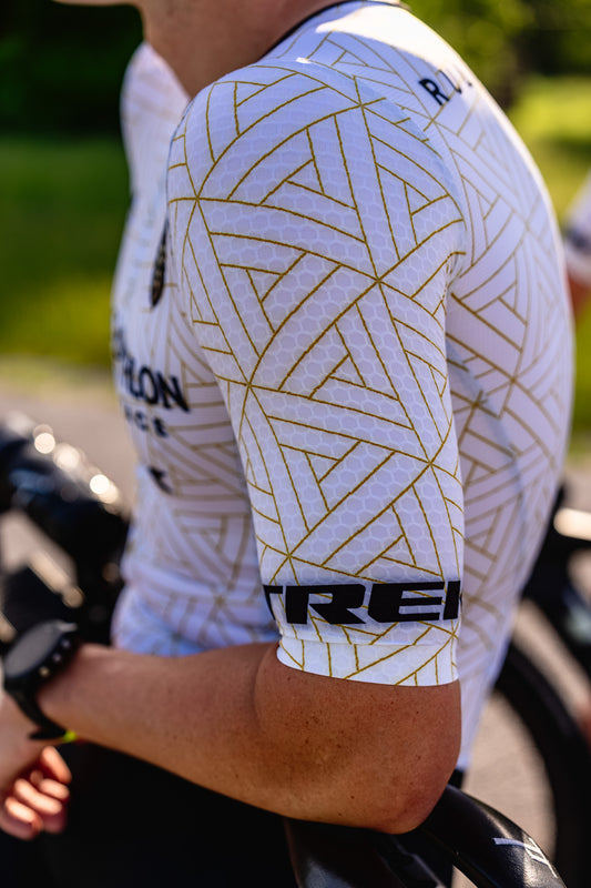 Custom Triathlon Apparel – MAUNA APPAREL